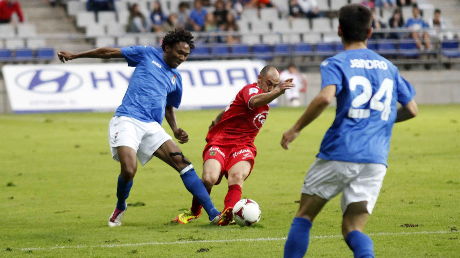 Owona se queda sin volver al Tartiere