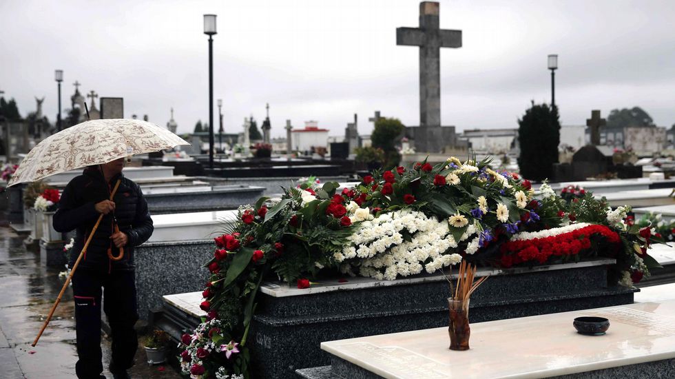 Un entierro en la intimidad familiar