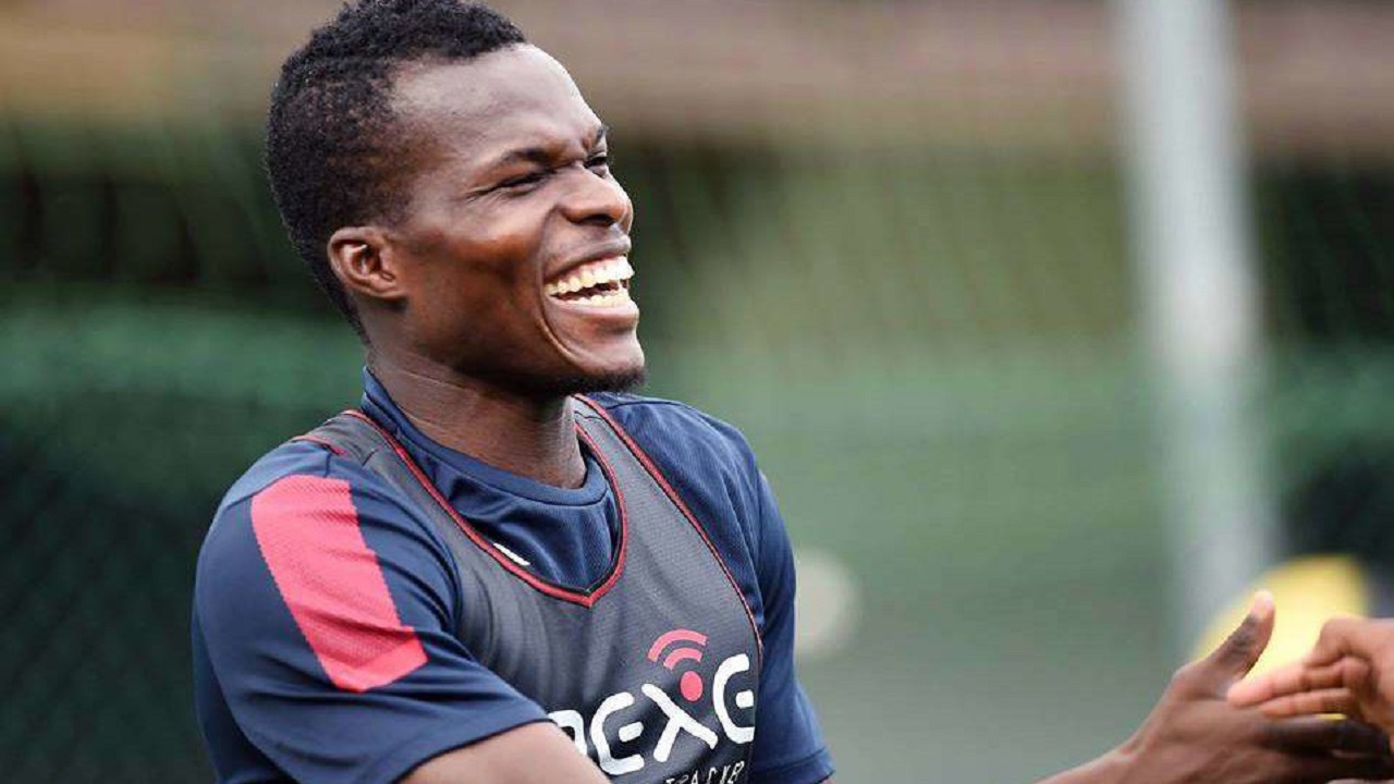 Cofie ya está en Gijón para fichar por el Sporting