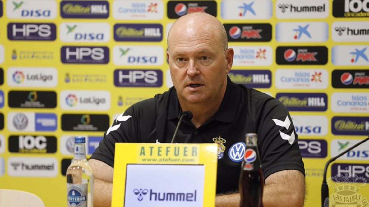 Pepe Mel: «El Sporting es un histórico que necesita estar en Primera»