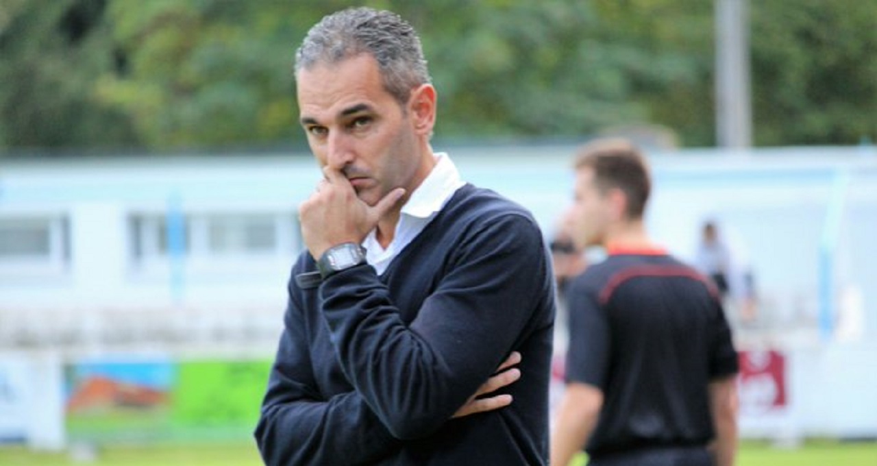 Pablo Lago deja el Sporting