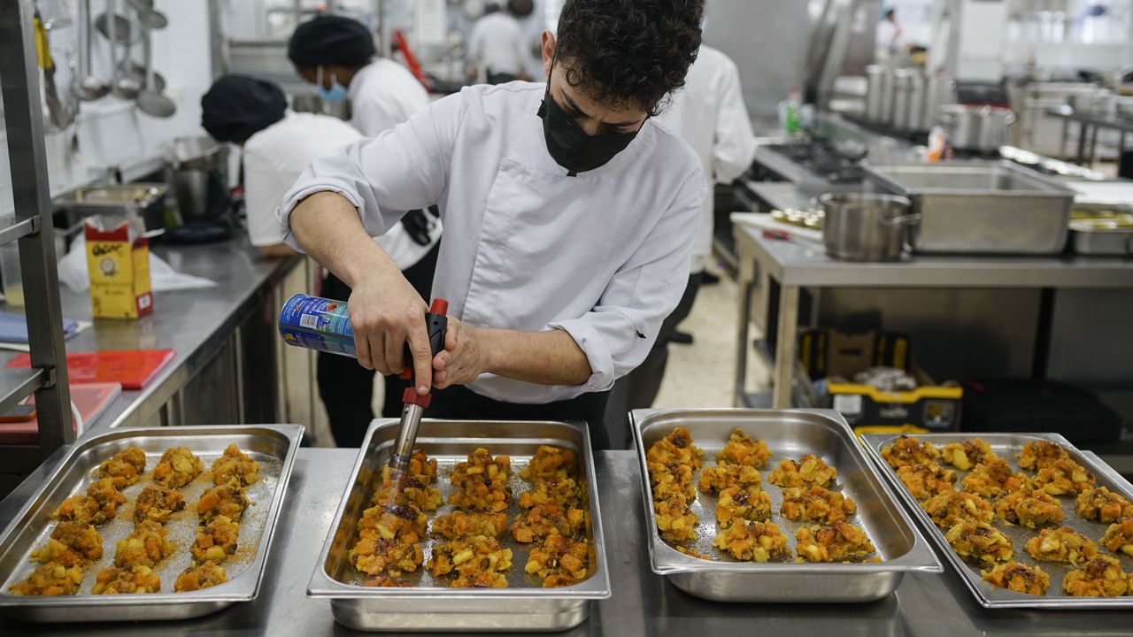 Menús cerrados a partir de 30 euros: así son las comidas y cenas de ...