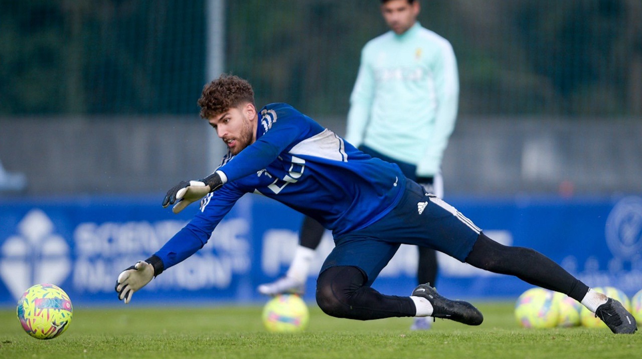 El oviedista Braat, que sufre un esguince en el hombro, no pasará por ...