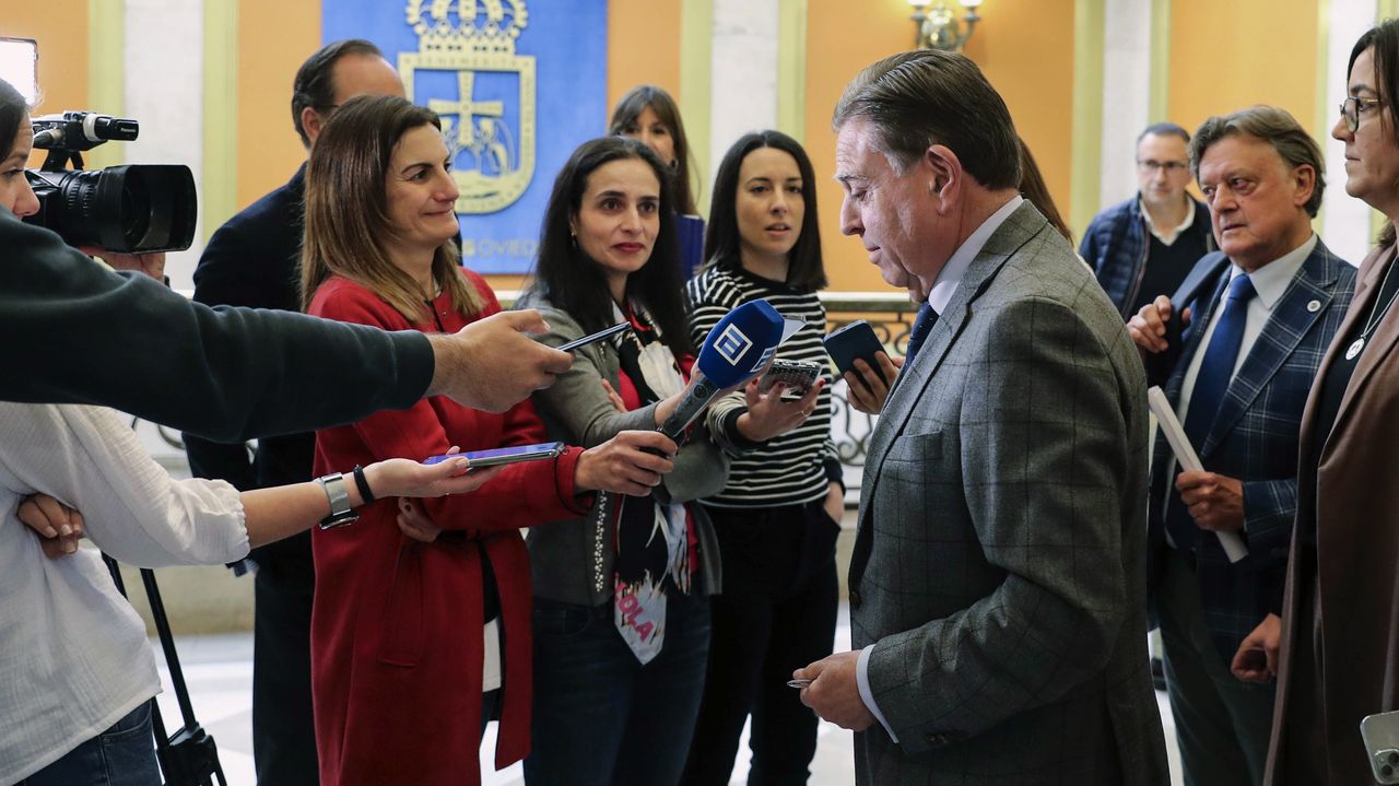 El Pleno de Oviedo insta a destituir a Costillas como presidente de Cultura