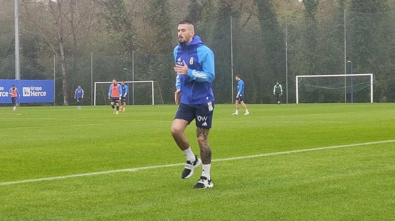 Álex Millán ya pisa césped y Carrión no da pistas con su Oviedo